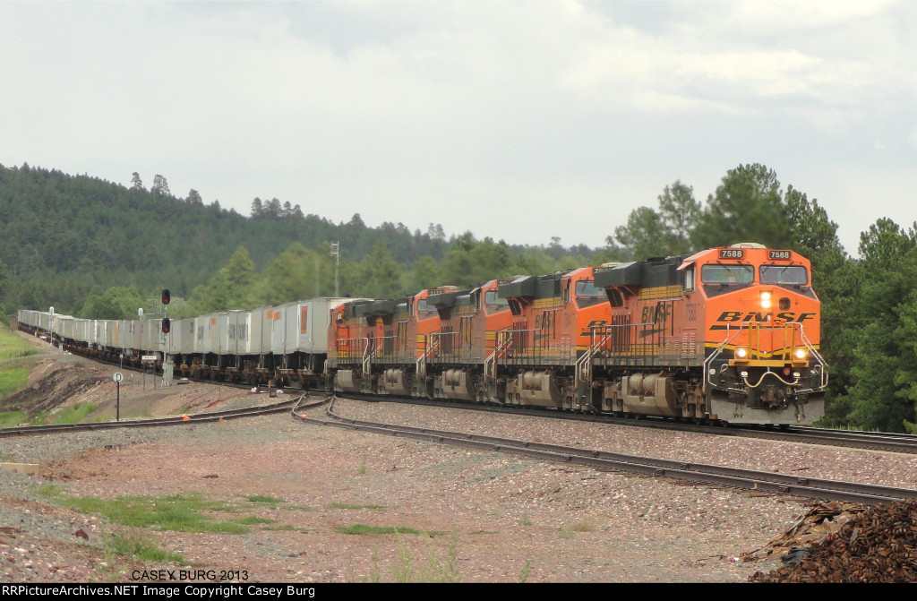 BNSF 7588